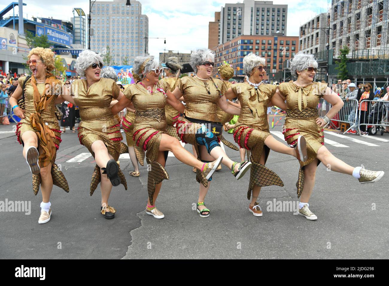 People in costumes participate in Coney Island's annual Mermaid Parade ...