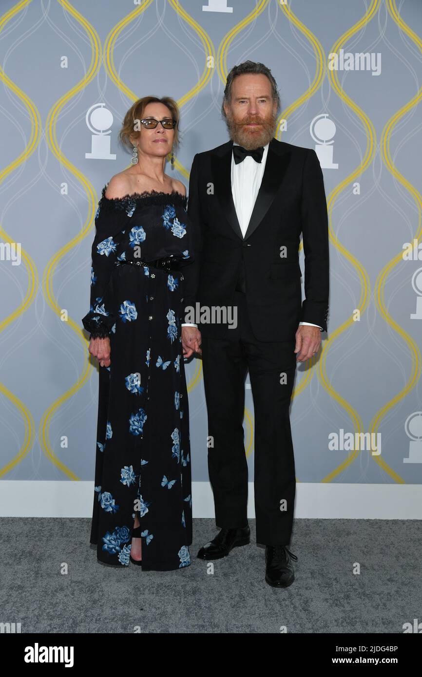 Bryan Cranston and Robin Dearden Stock Photo - Alamy