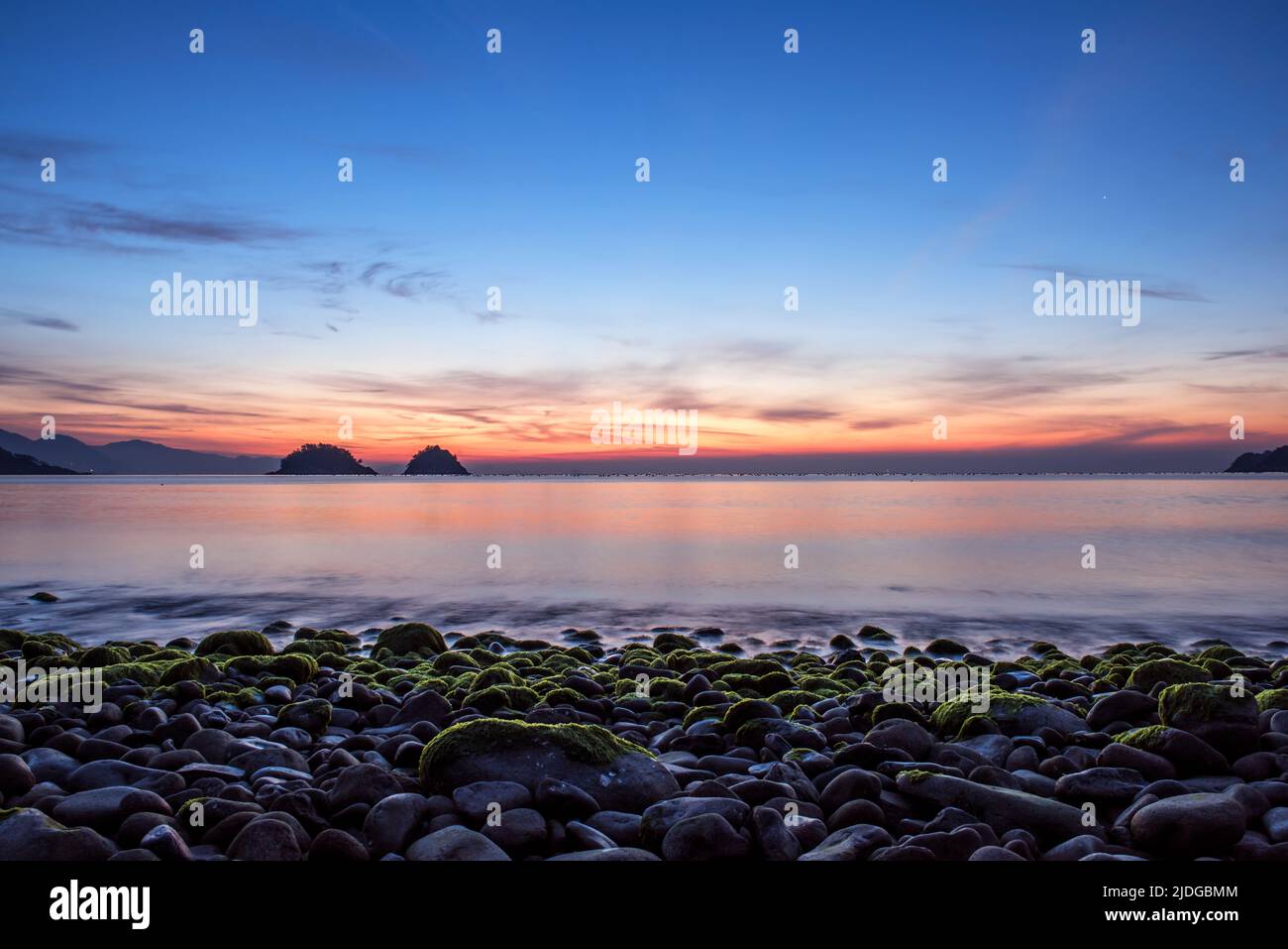 Endless seashore hi-res stock photography and images - Alamy