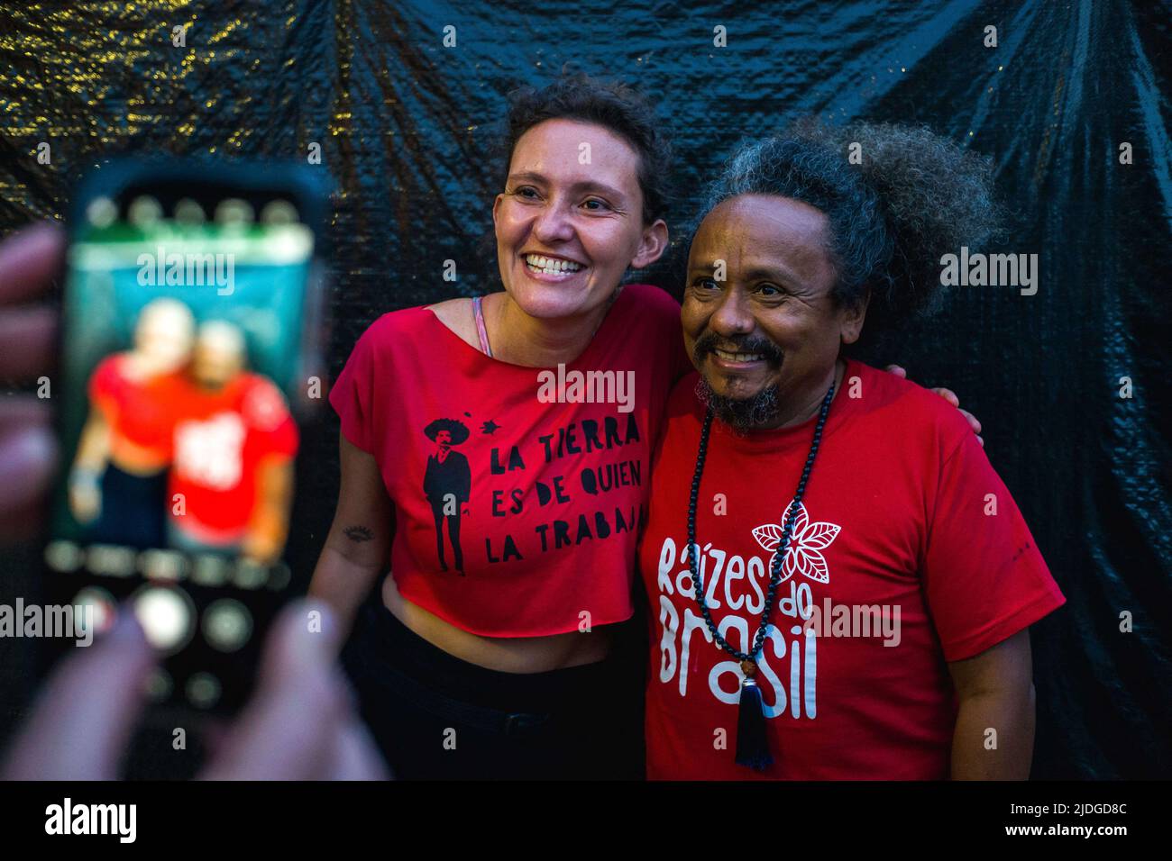 Chico loco hi-res stock photography and images - Alamy