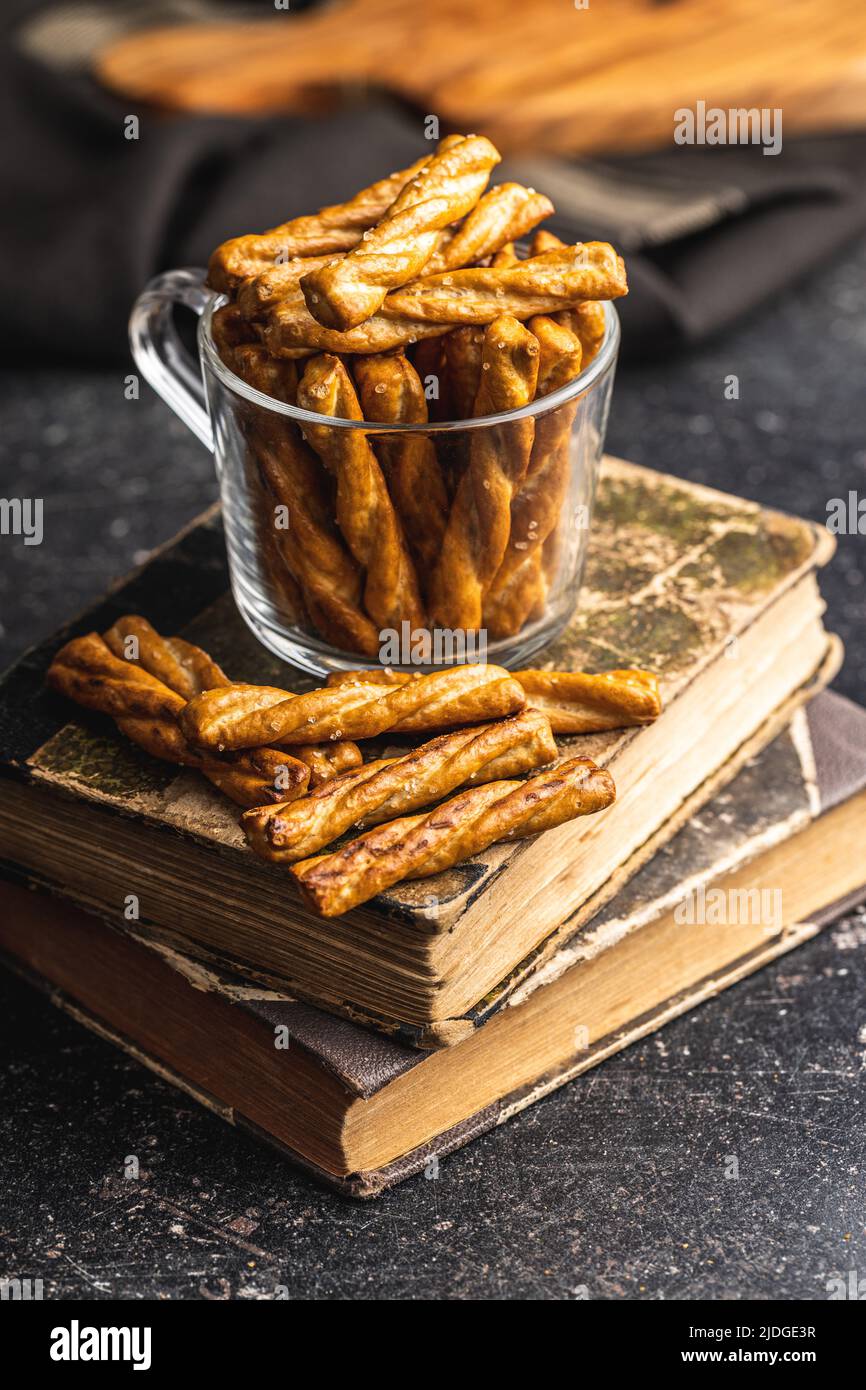 Golden brown pretzel sticks hi-res stock photography and images - Alamy