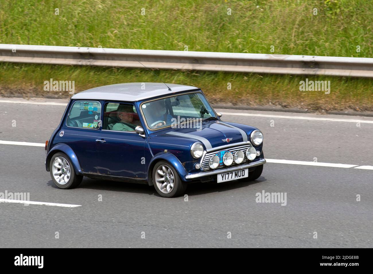 2001 Rover Mini Cooper Sport multi-colour, metallic Tahiti blue 1275cc ...
