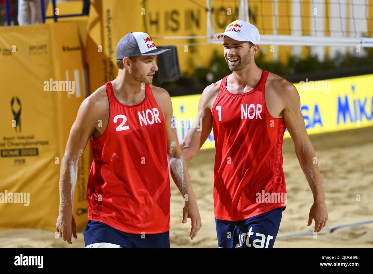 Anders Mol and Christian Sorum (NOR) vs Renato and Vitor Felipe (BRA ...