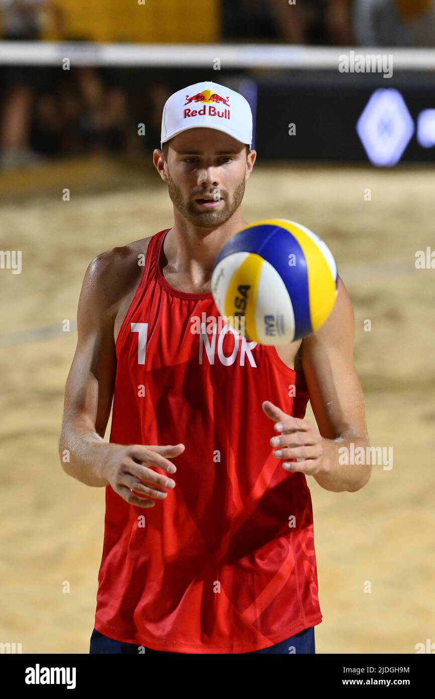 Anders Mol and Christian Sorum (NOR) vs Renato and Vitor Felipe (BRA ...