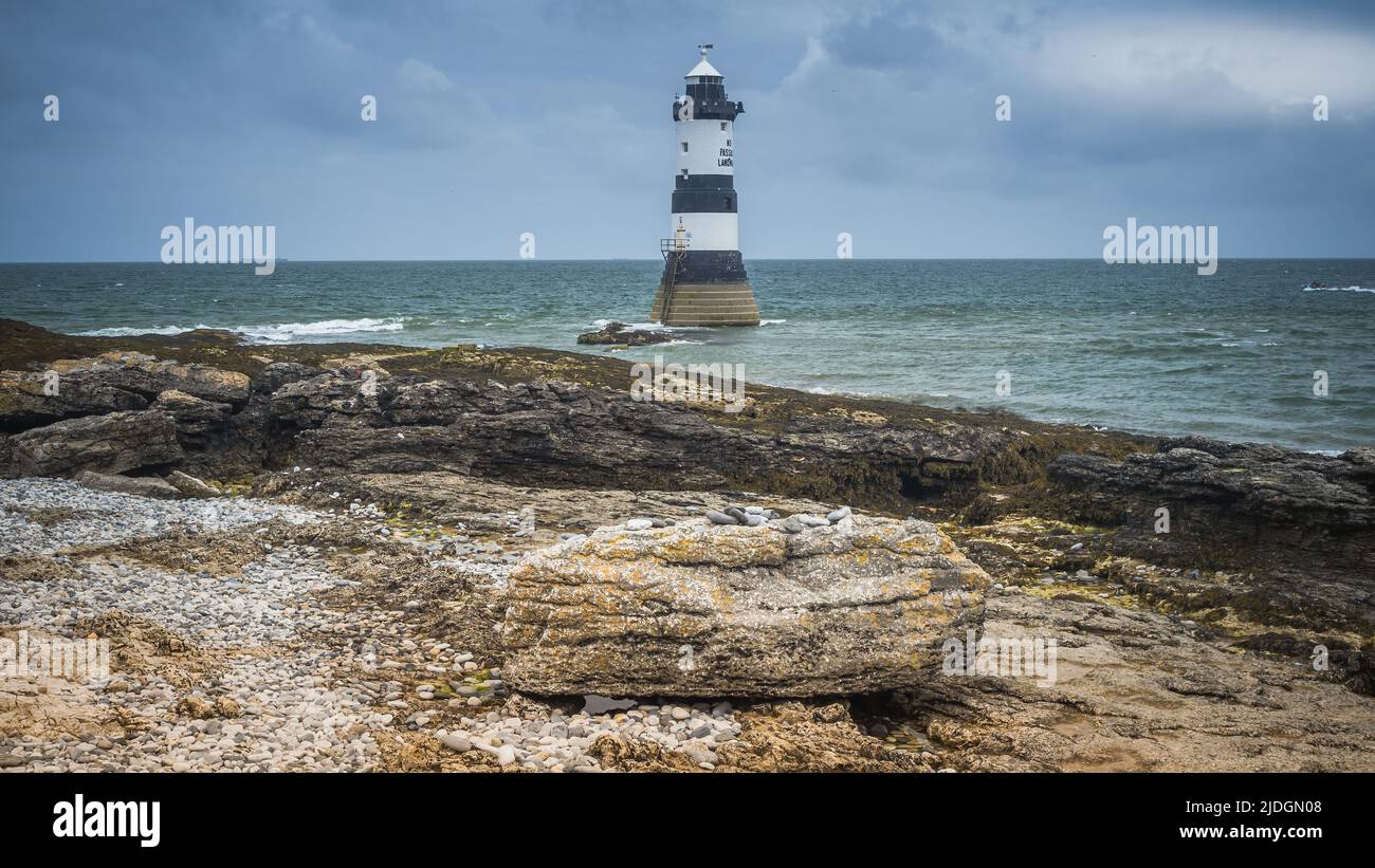 Black Point, Penmon, Ynys Seiriol, Anglesey, North Wales, UK. Trwyn Du ...