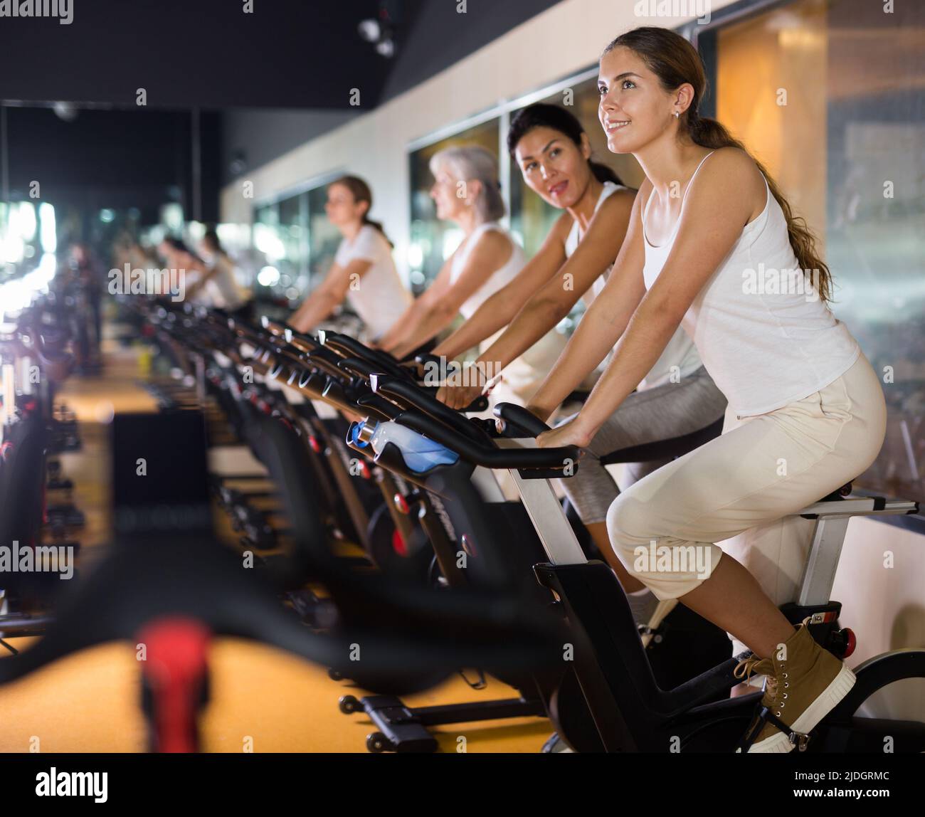 Indoor cycling class hi-res stock photography and images - Alamy