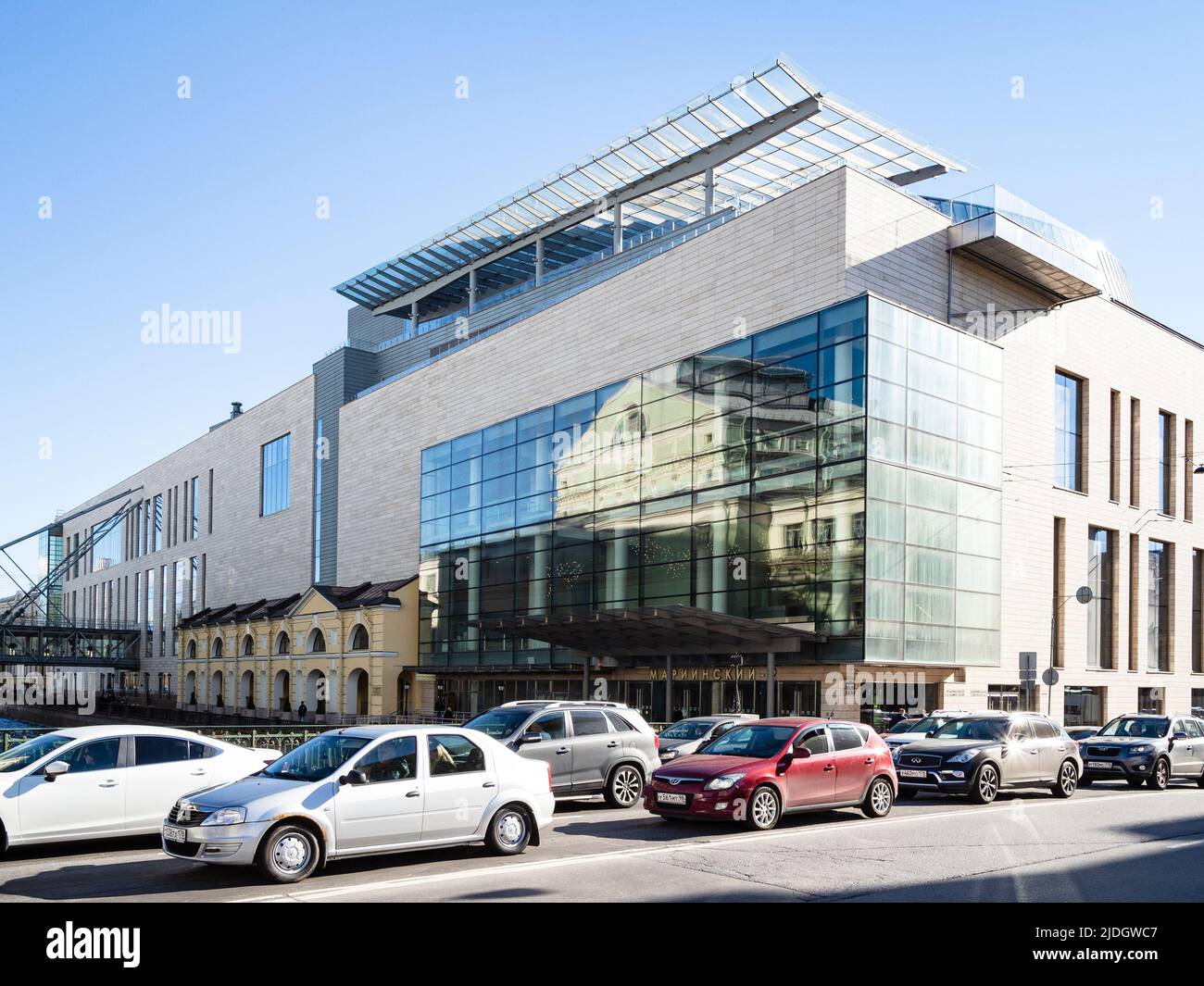 Maryinsky theater city of st petersburg petersburg of russia hi-res stock photography and images ...