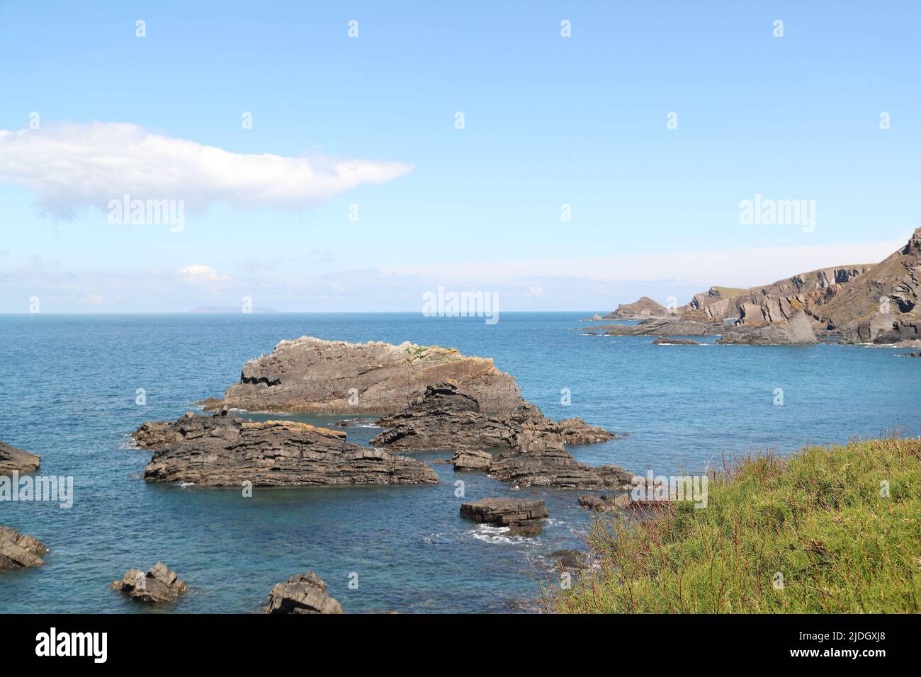 Rock and sea hartland hi-res stock photography and images - Alamy
