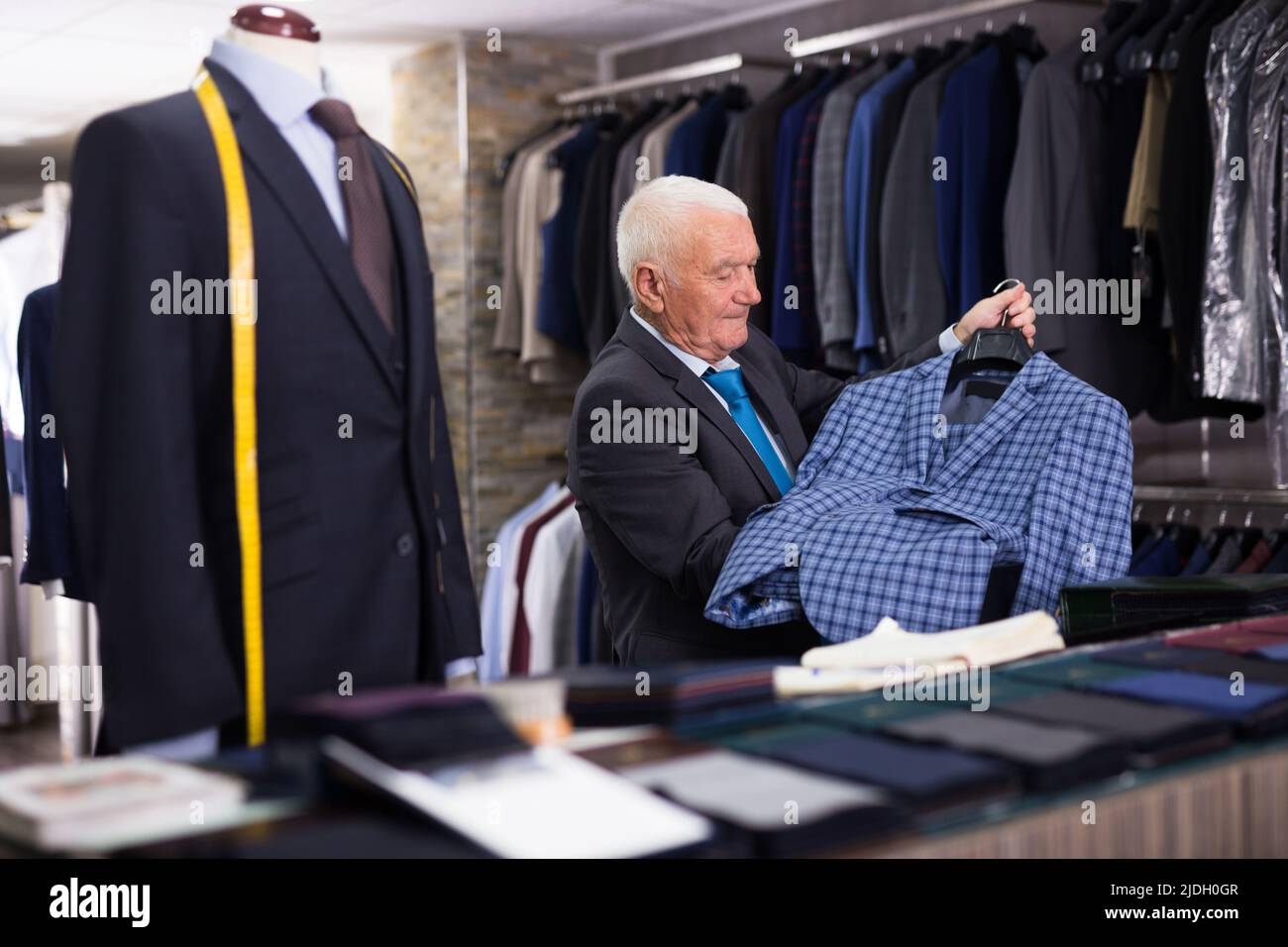Plaid suit jacket hi-res stock photography and images - Alamy