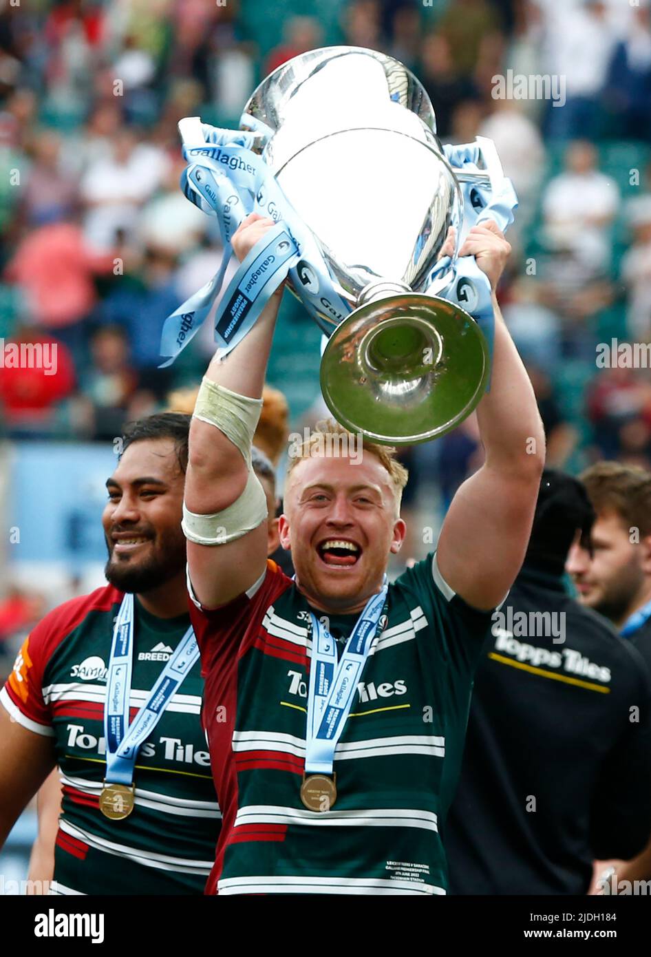LONDON ENGLAND - JUNE 18 : Tommy Reffell of Leicester Tigers lift the ...