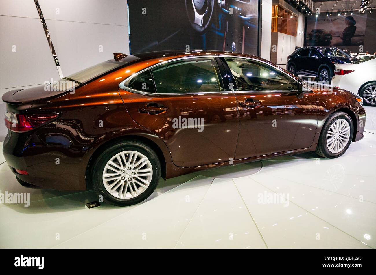 Lexus ES200 on display at the 2015 Shanghai Auto Show Stock Photo - Alamy