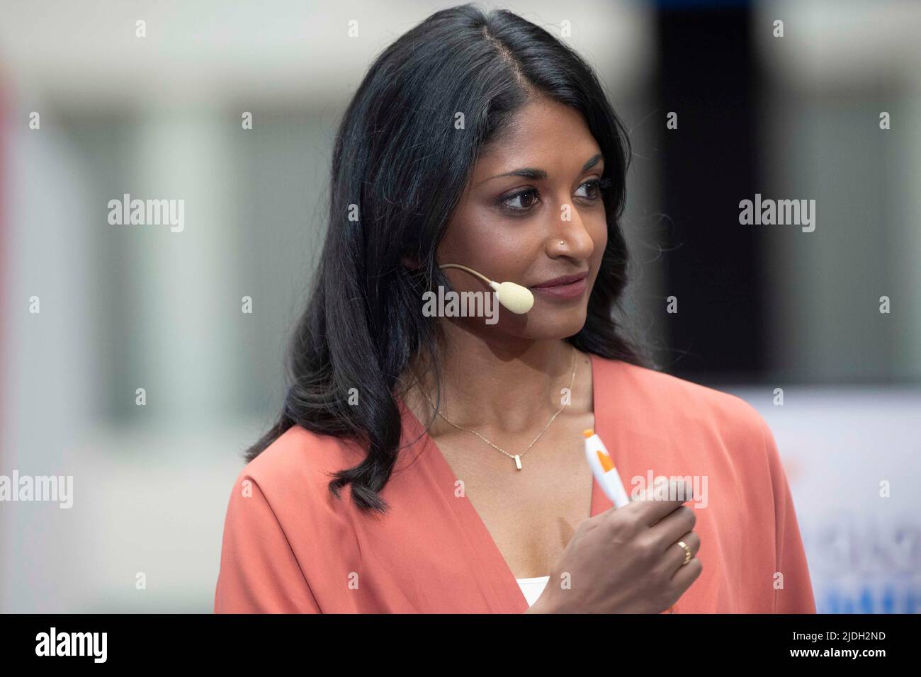 Dw deutschland hi-res stock photography and images - Alamy