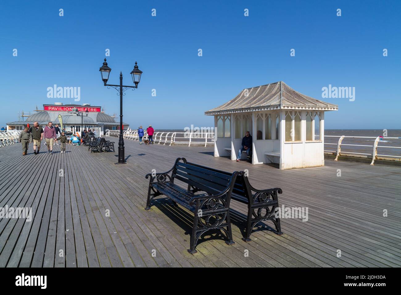 Cromer pier shop hi-res stock photography and images - Alamy