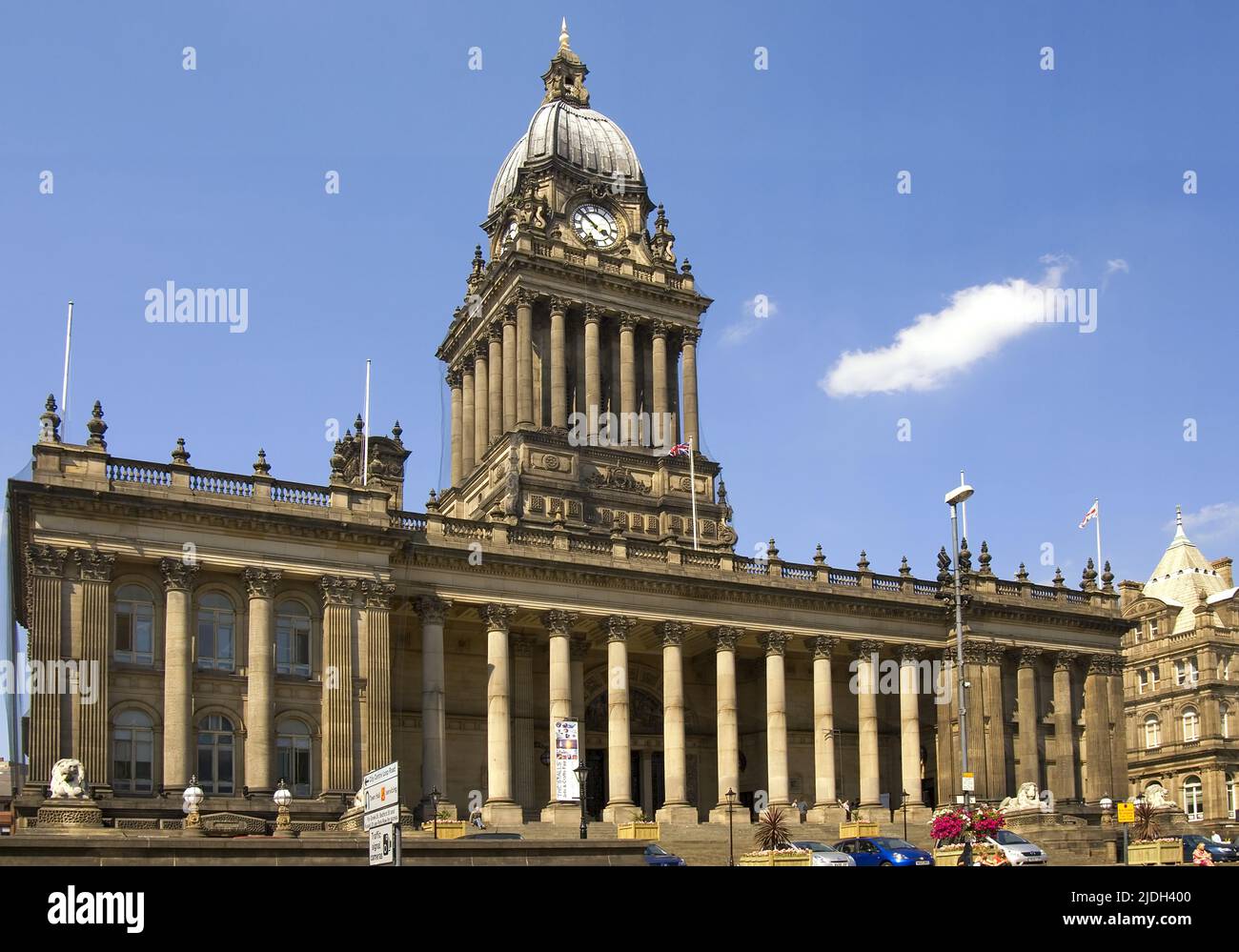 Historic town hall in the inner city of Leeds, United Kingdom, England ...