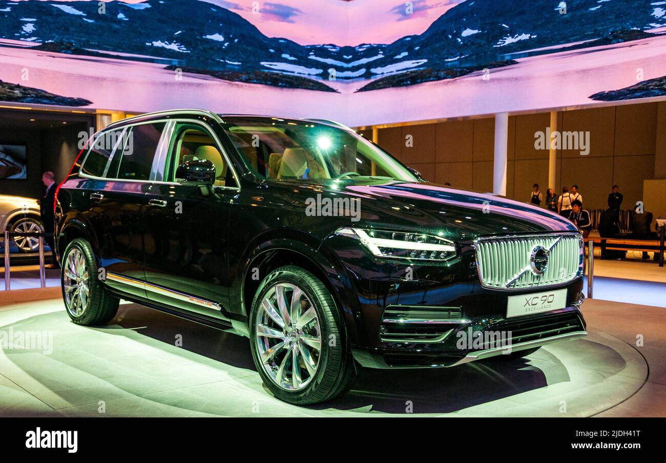 Volvo XC90 Excellence on display at the 2015 Shanghai Auto Show Stock Photo - Alamy