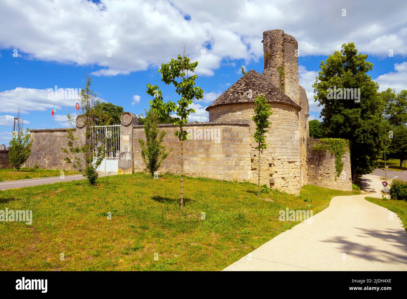 The Outpost of Duchy of Burgundy facing the County of Champagne and the ...