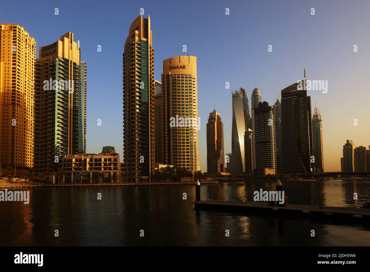 moderne Architektur, Dubai Marina, Atemberaubende Aussicht auf die ...