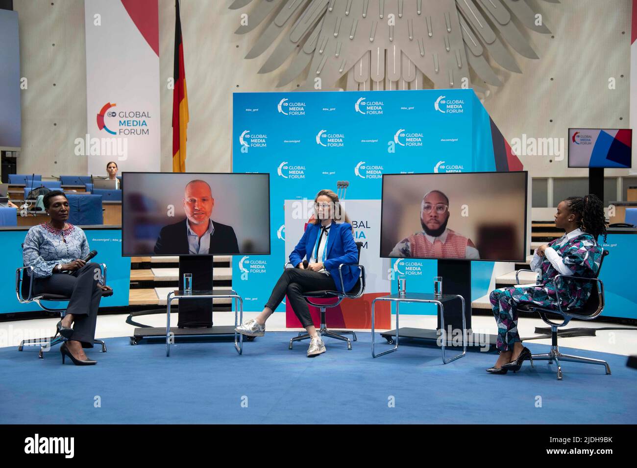 Currentmisc hi-res stock photography and images - Alamy