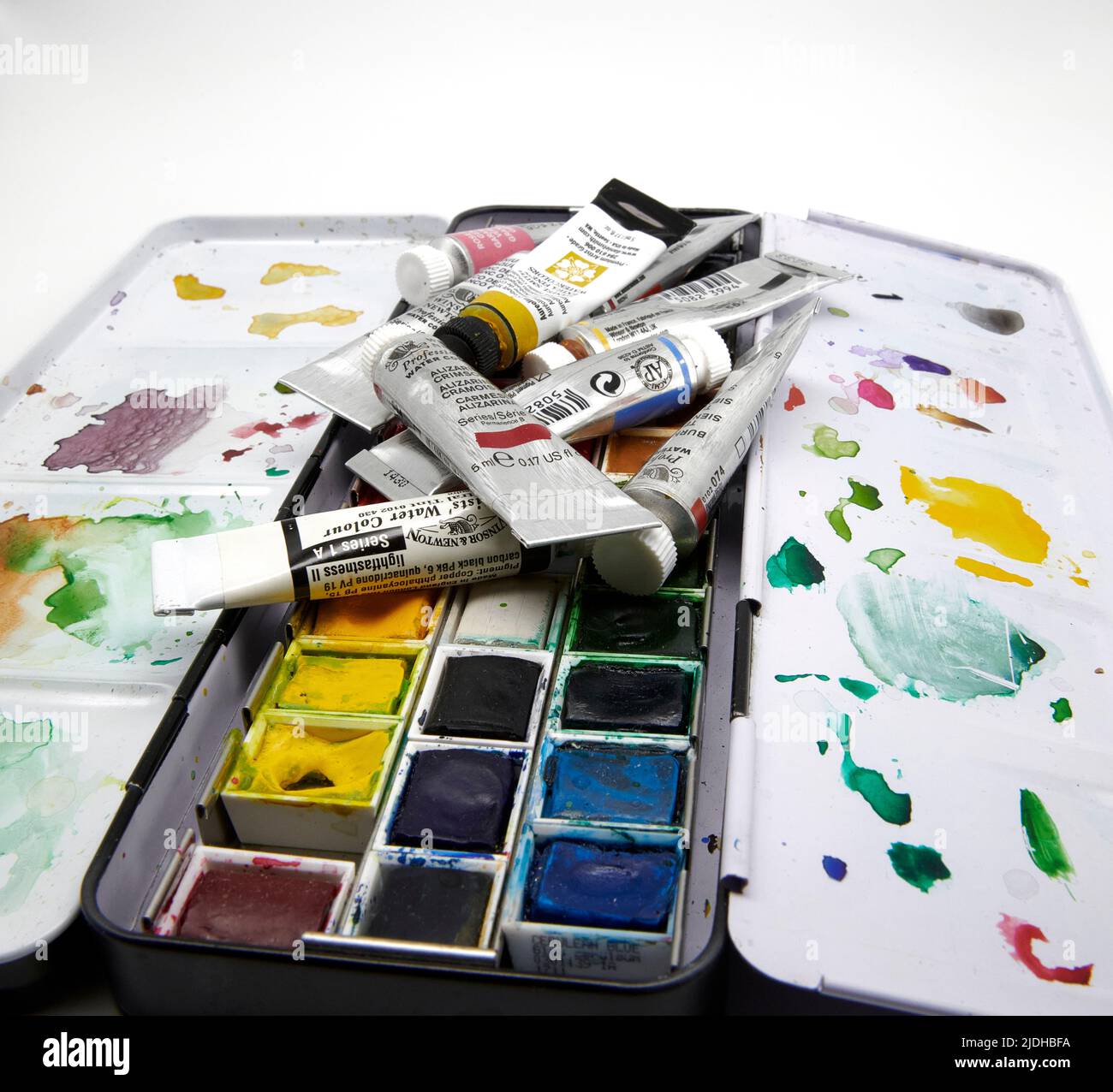 Water colour paint box with Winsor & Newton Professional Paints in ...