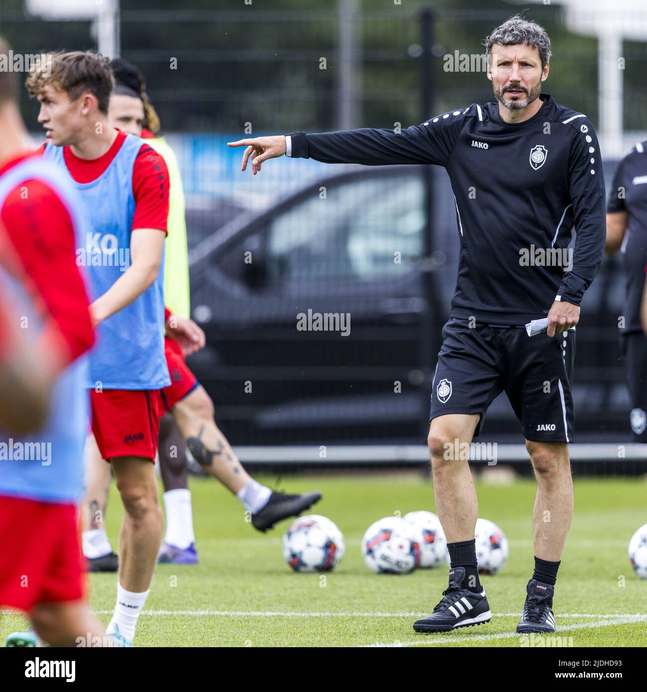 ANTWERP - Head coach Mark van Bommel during the training of the Belgian ...