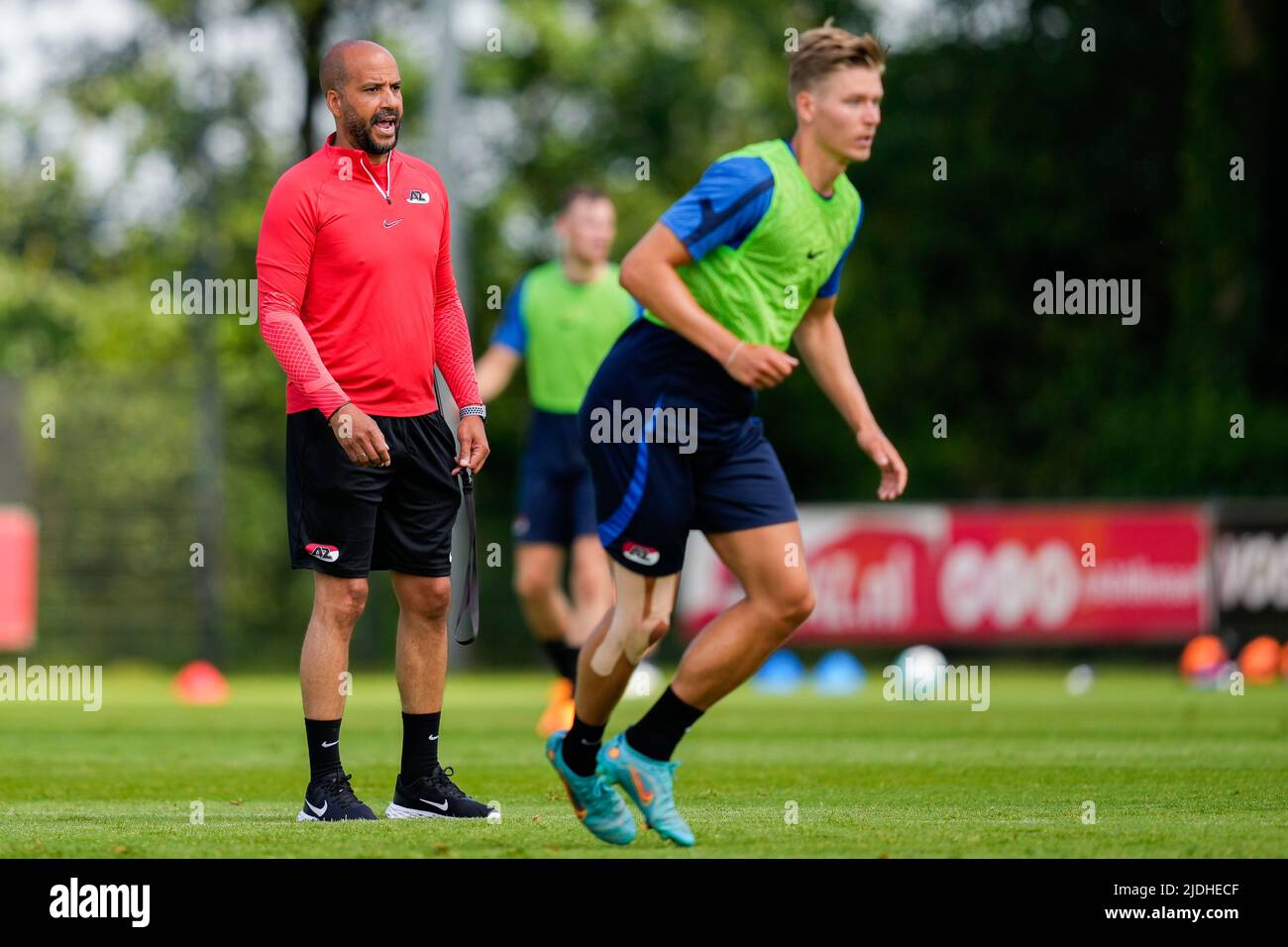 WIJDEWORMER, NETHERLANDS - JUNE 21: Coach Pascal Jansen of AZ during ...