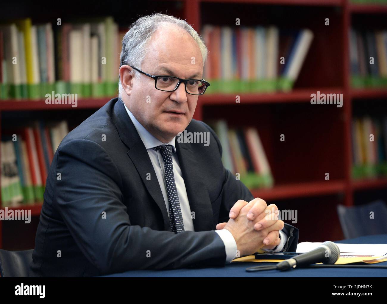 Roberto gualtieri mayor rome hi-res stock photography and images - Alamy