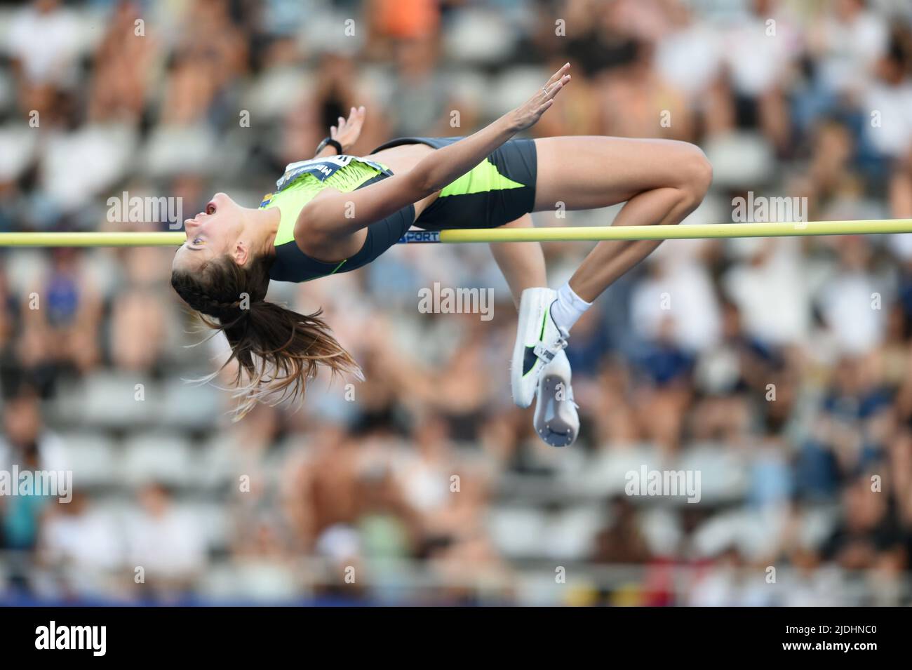 Yaroslava Mahuchikh (UKR) wins the women's high jump at 6-7 (2.01m ...