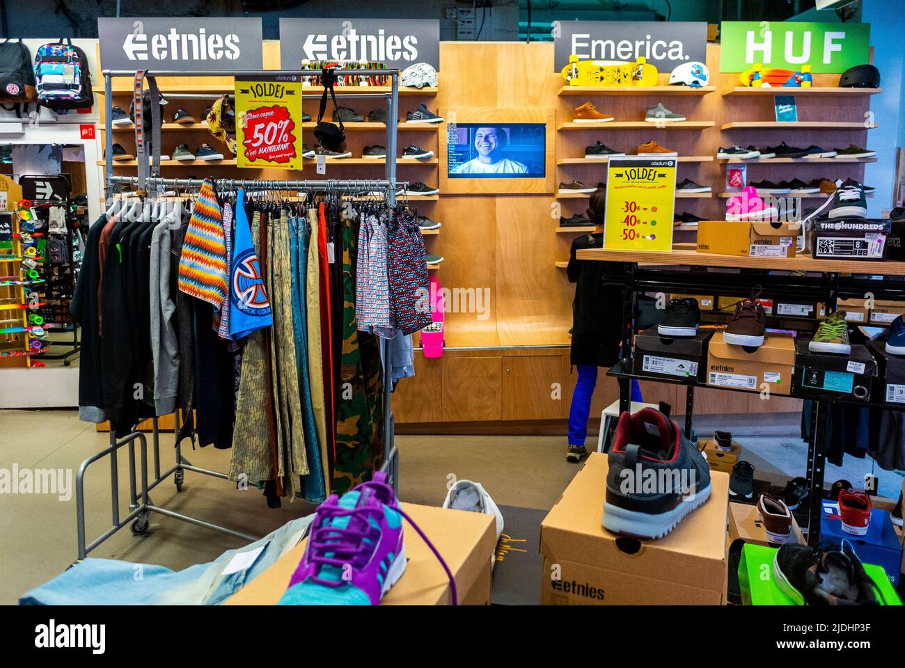 1970s mens fashion hi-res stock photography and images - Alamy