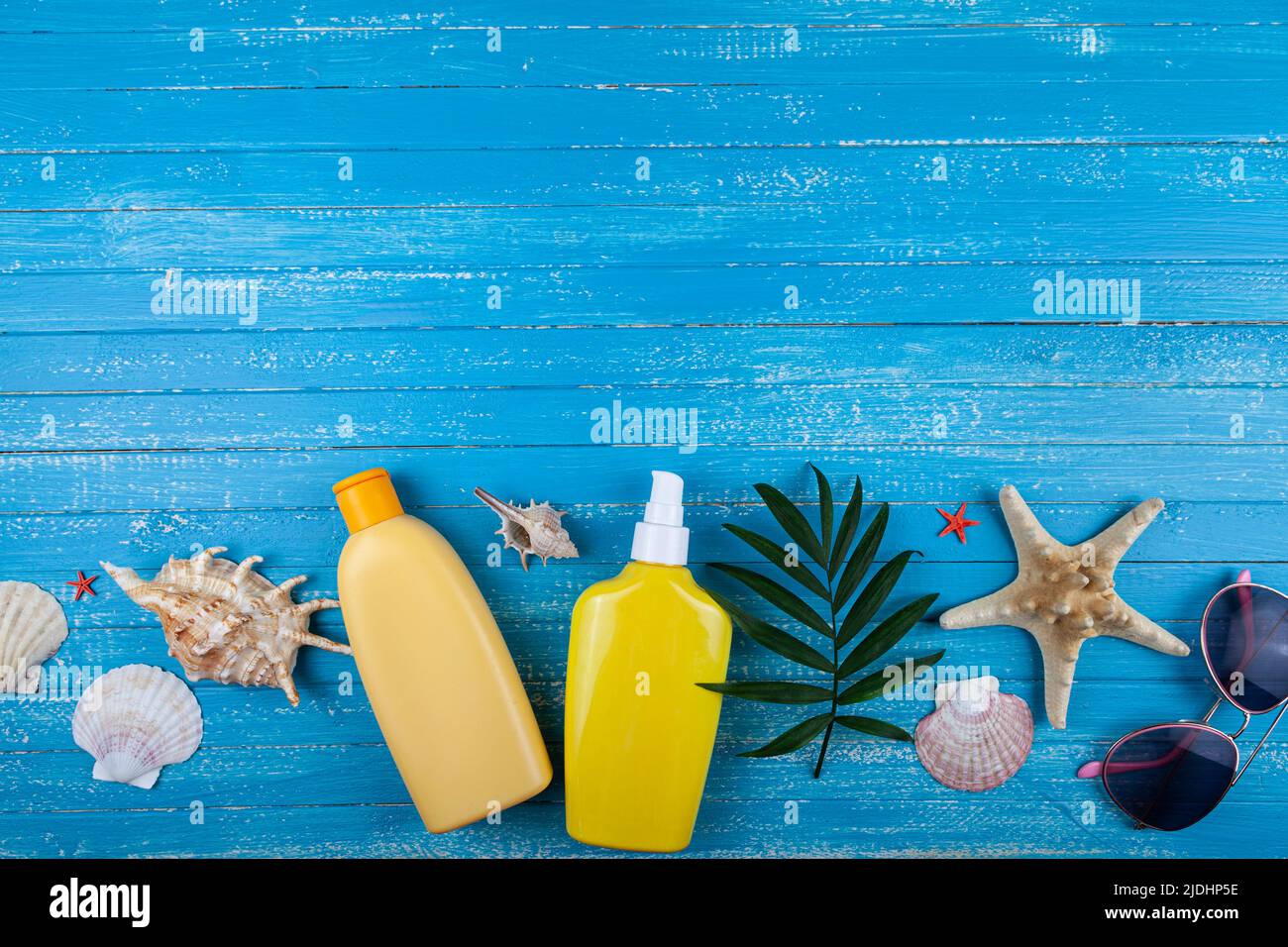 Flat lay composition sunscreen hi-res stock photography and images - Alamy