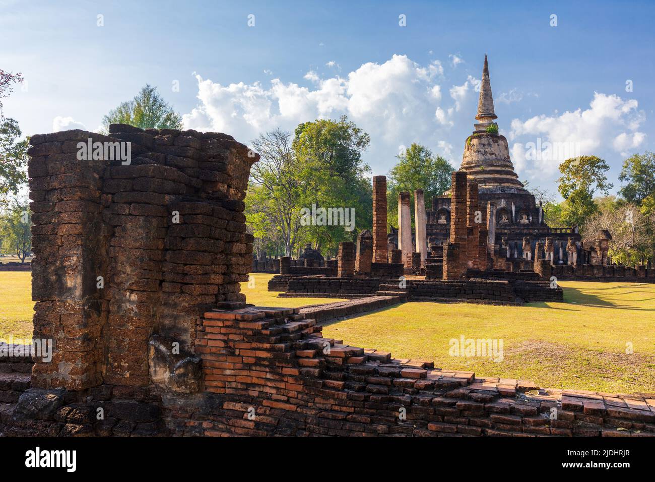 Stupa shrine and ruins of the historical Buddhist park in Thailand ...