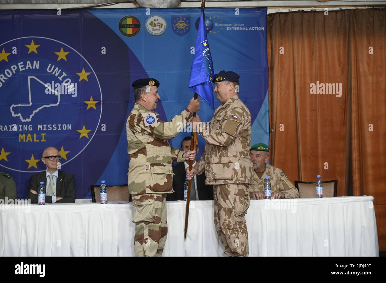 Mpcc hi-res stock photography and images - Alamy