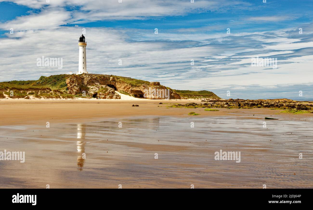 Beach with lighthouse hi-res stock photography and images - Alamy