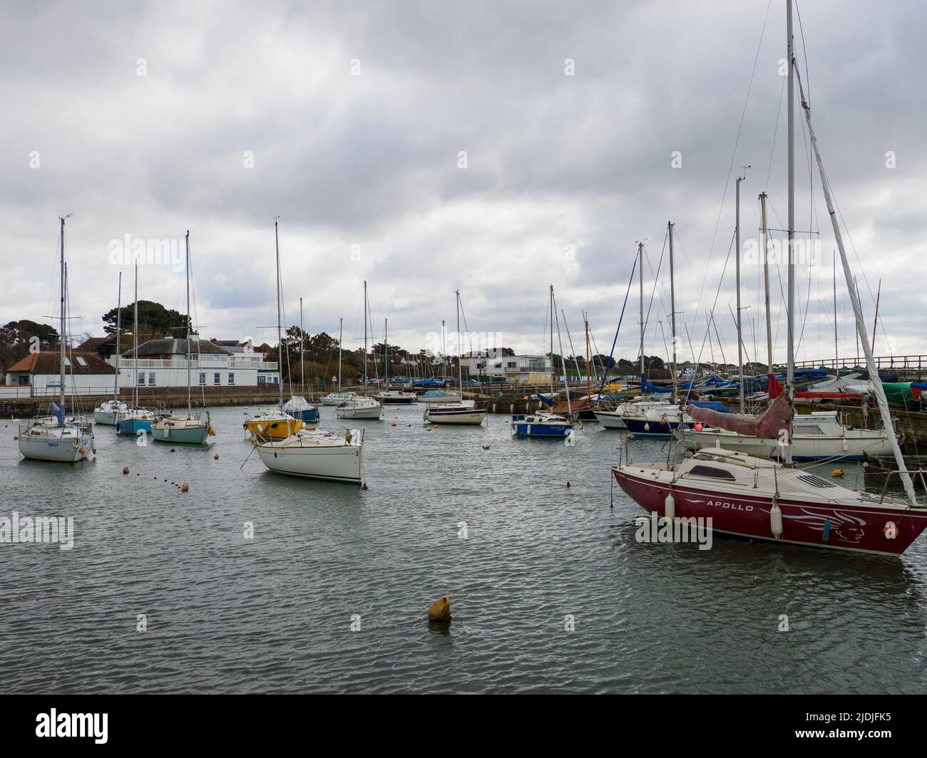Solent hampshire boats hi-res stock photography and images - Alamy