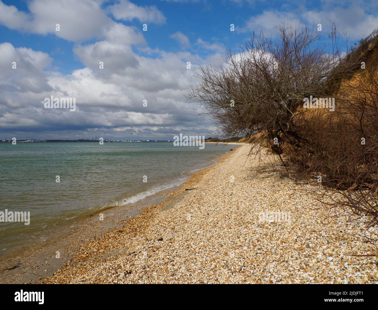 Shingle beach no people hi-res stock photography and images - Alamy