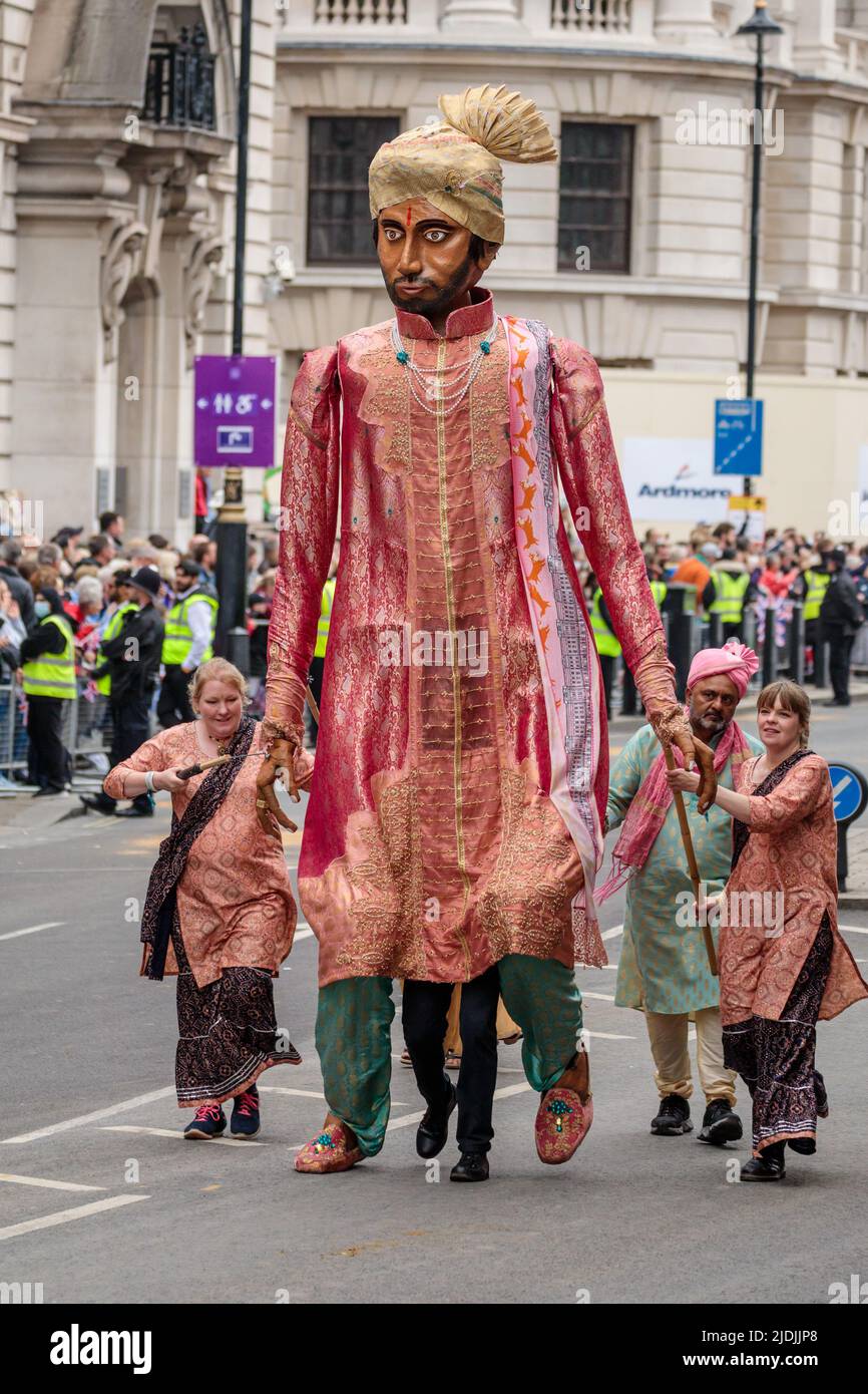 The Platinum Jubilee Pageant proceeds along Whitehall on the fourth and ...