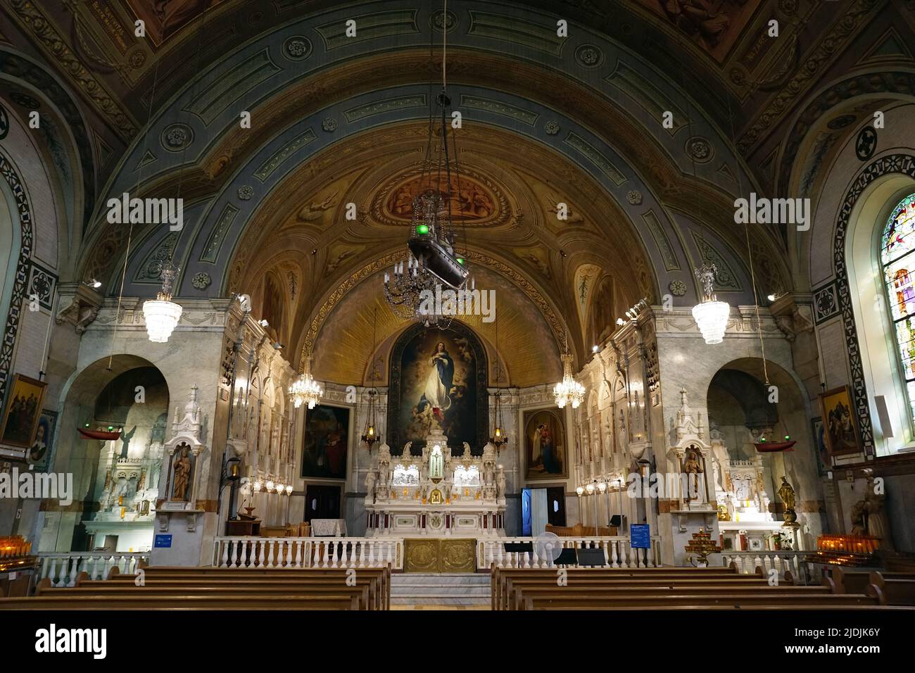 interior view Notre-Dame-de-Bon-Secours Chapel (Our Lady of Good Help ...