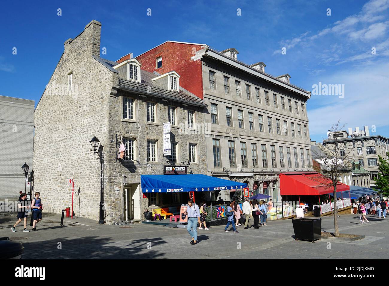 Downtown montreal province of quebec hi-res stock photography and ...