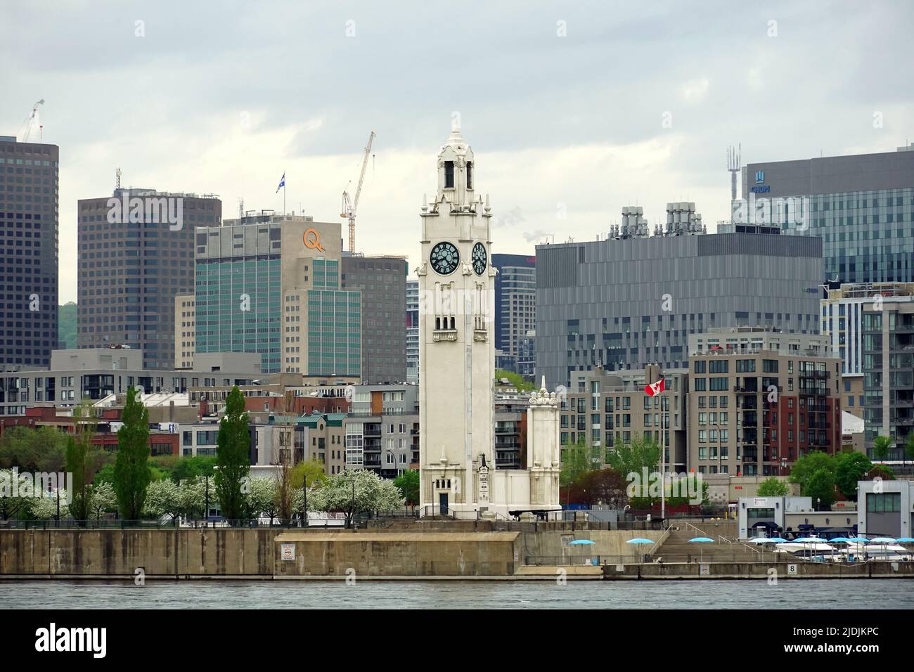 Lon 73 53845700 hi-res stock photography and images - Alamy