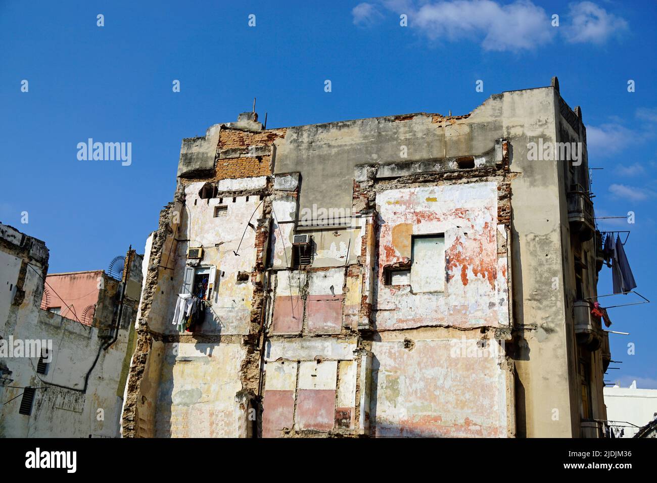 colorful run down houses in havana Stock Photo - Alamy