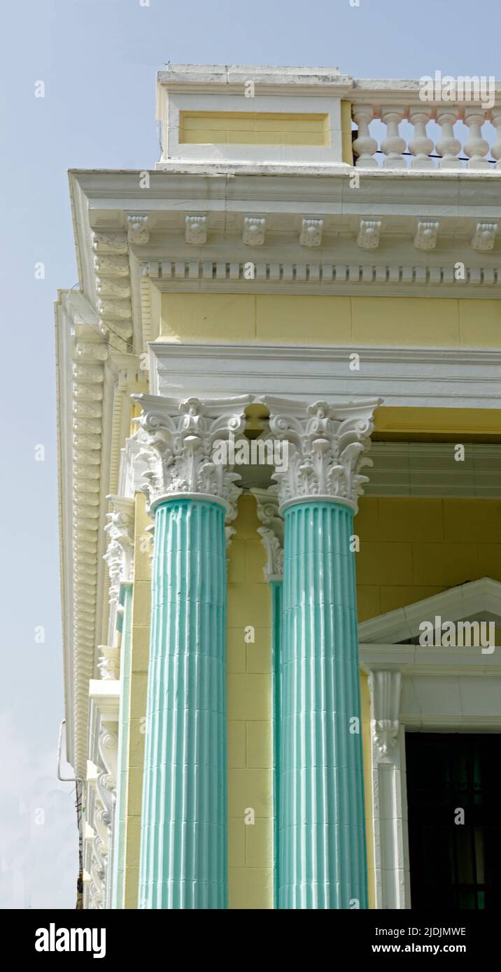 old run down houses in the streets of matanzas on cuba Stock Photo - Alamy