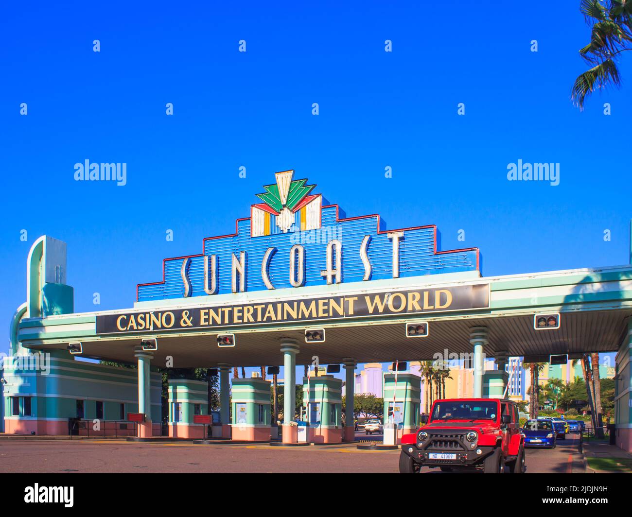 Car entrance to Sun Coast resort Stock Photo - Alamy