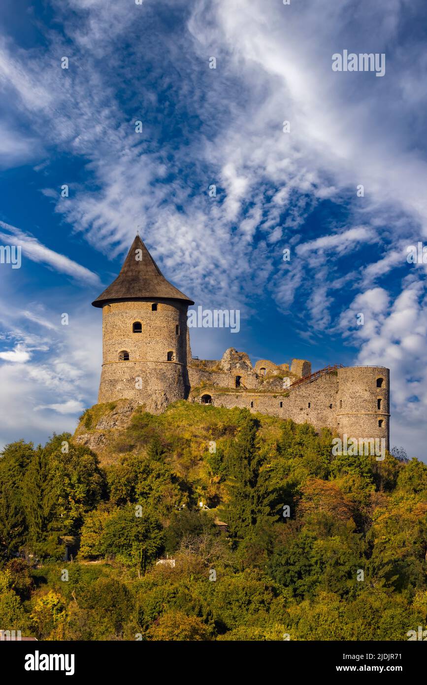 Somoska castle on Slovakia Hungarian border Stock Photo - Alamy