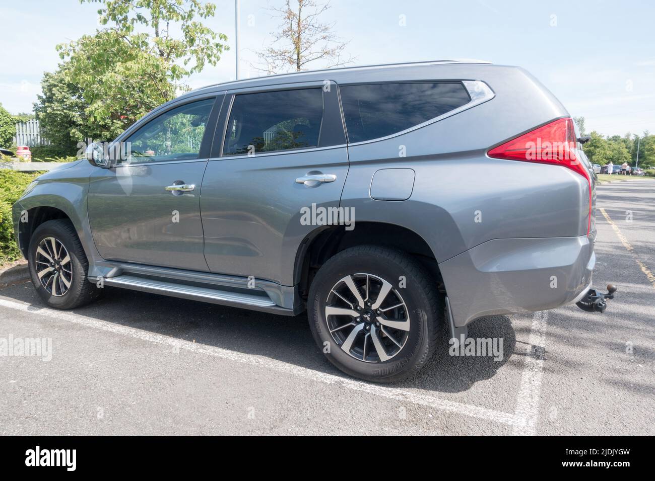 Mitsubishi shogun hi-res stock photography and images - Alamy