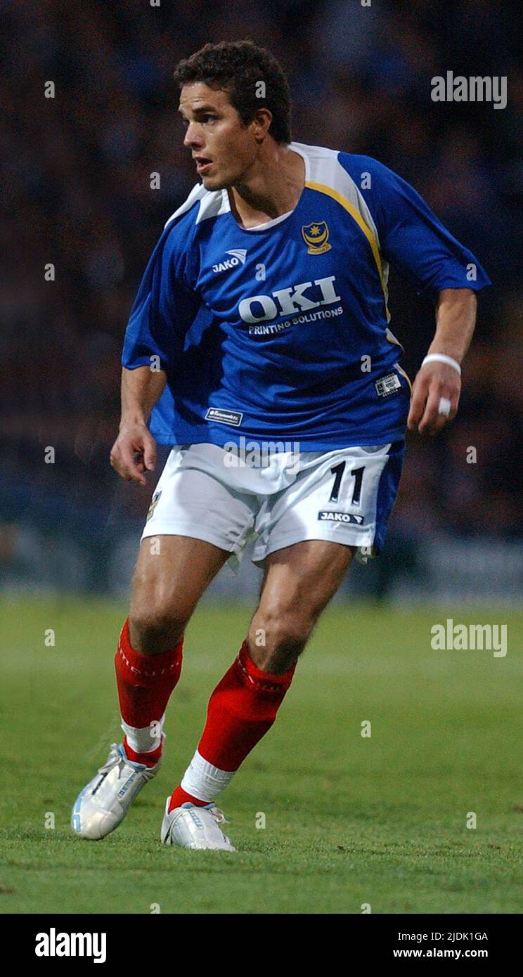 portsmouth v charlton laurent robert pic mike walker, .2005 Stock Photo - Alamy