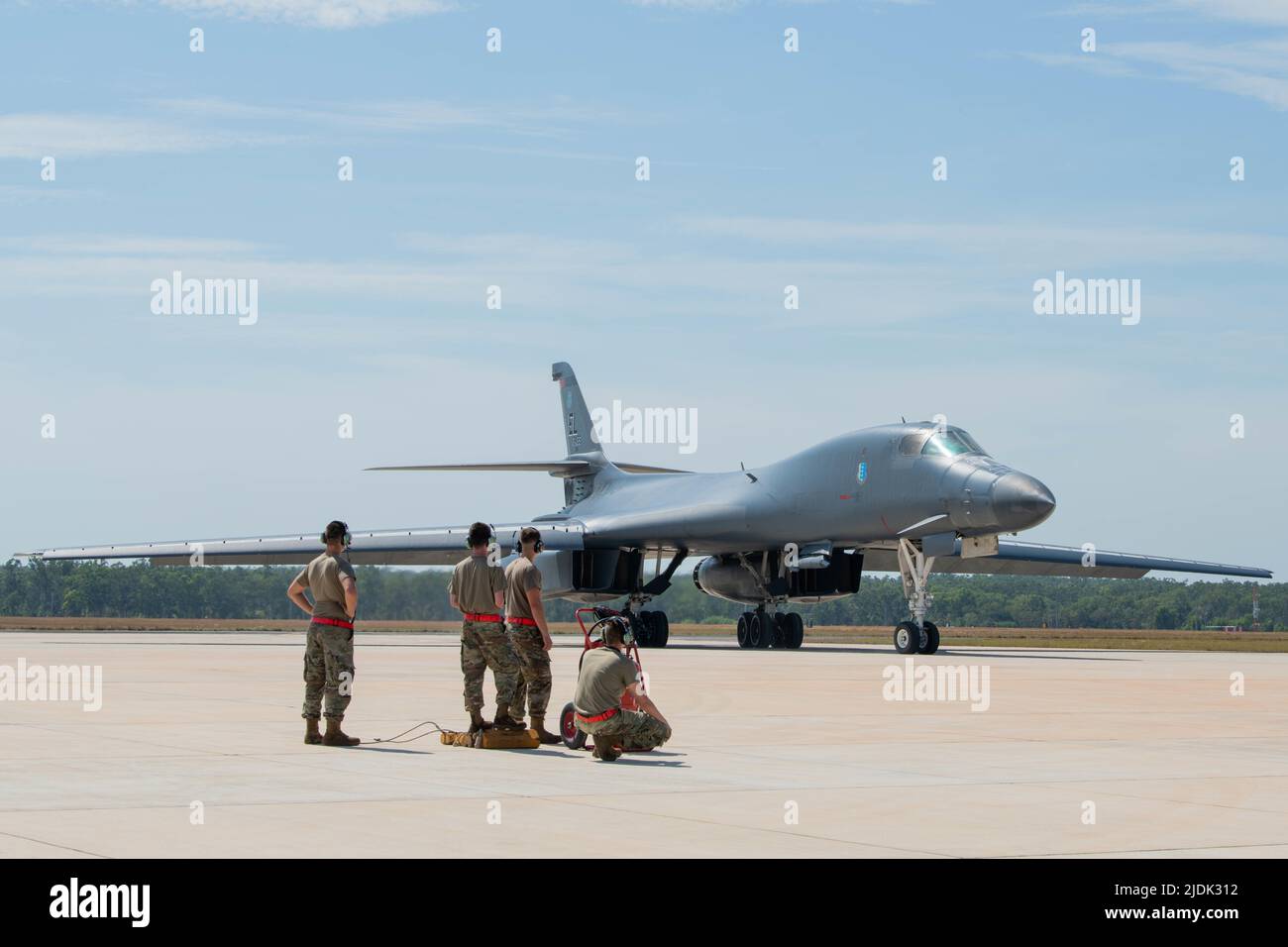 Raaf dakota hi-res stock photography and images - Alamy