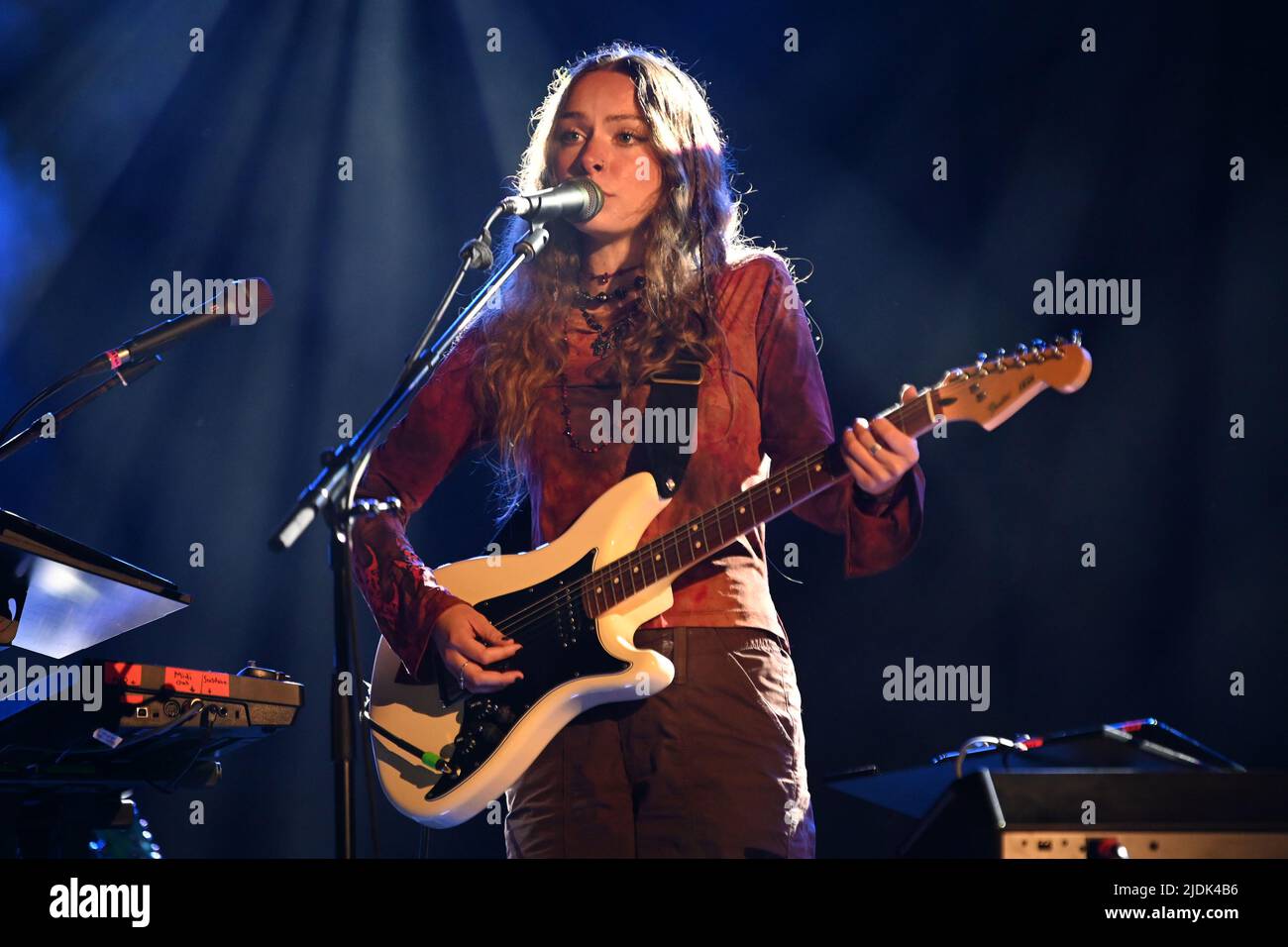 Ninety thousand fans enjoy live music on day 1 at Leeds Festival ...