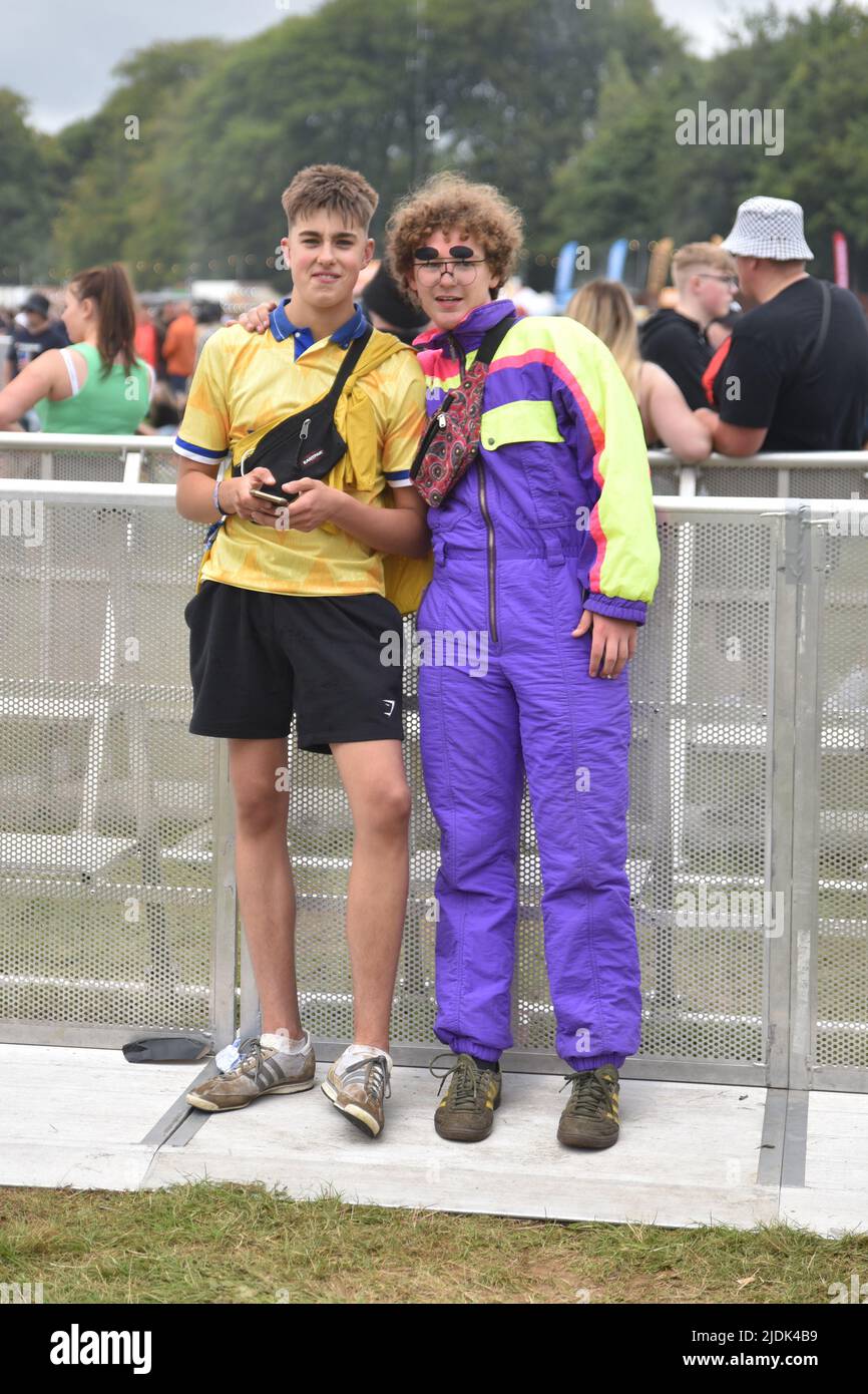 Ninety thousand fans enjoy live music on day 1 at Leeds Festival ...