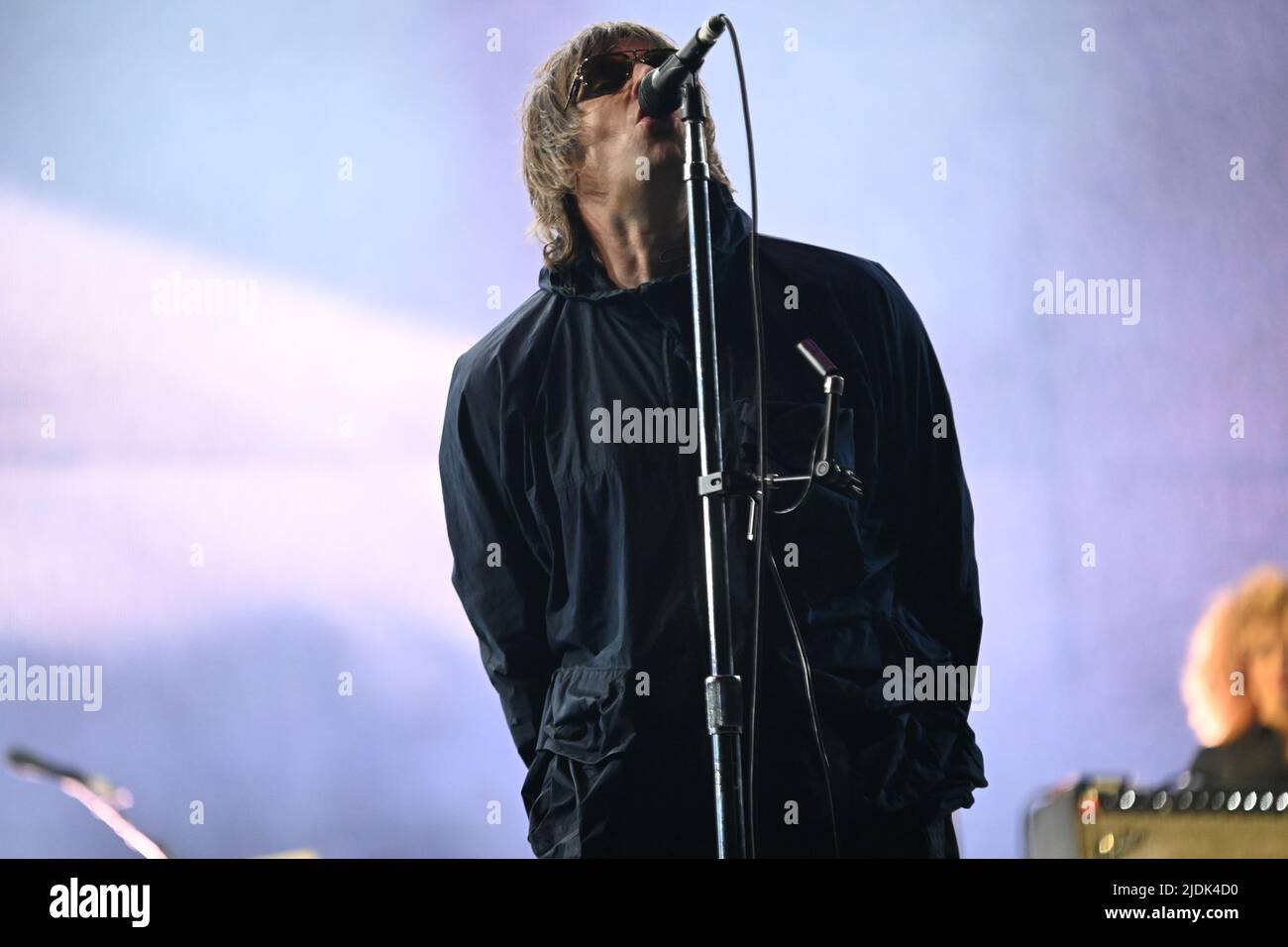 Ninety thousand fans enjoy live music on day 1 at Leeds Festival ...