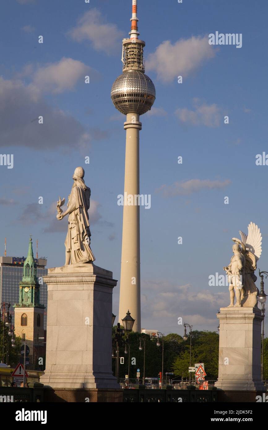 Germany, Berlin, Schlossbrucke, Palace bridge, television tower Stock ...