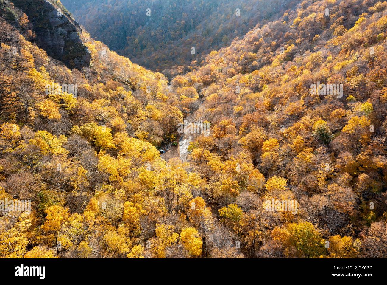 Panoramic view of peak fall foliage in Smugglers Notch, Vermont Stock ...